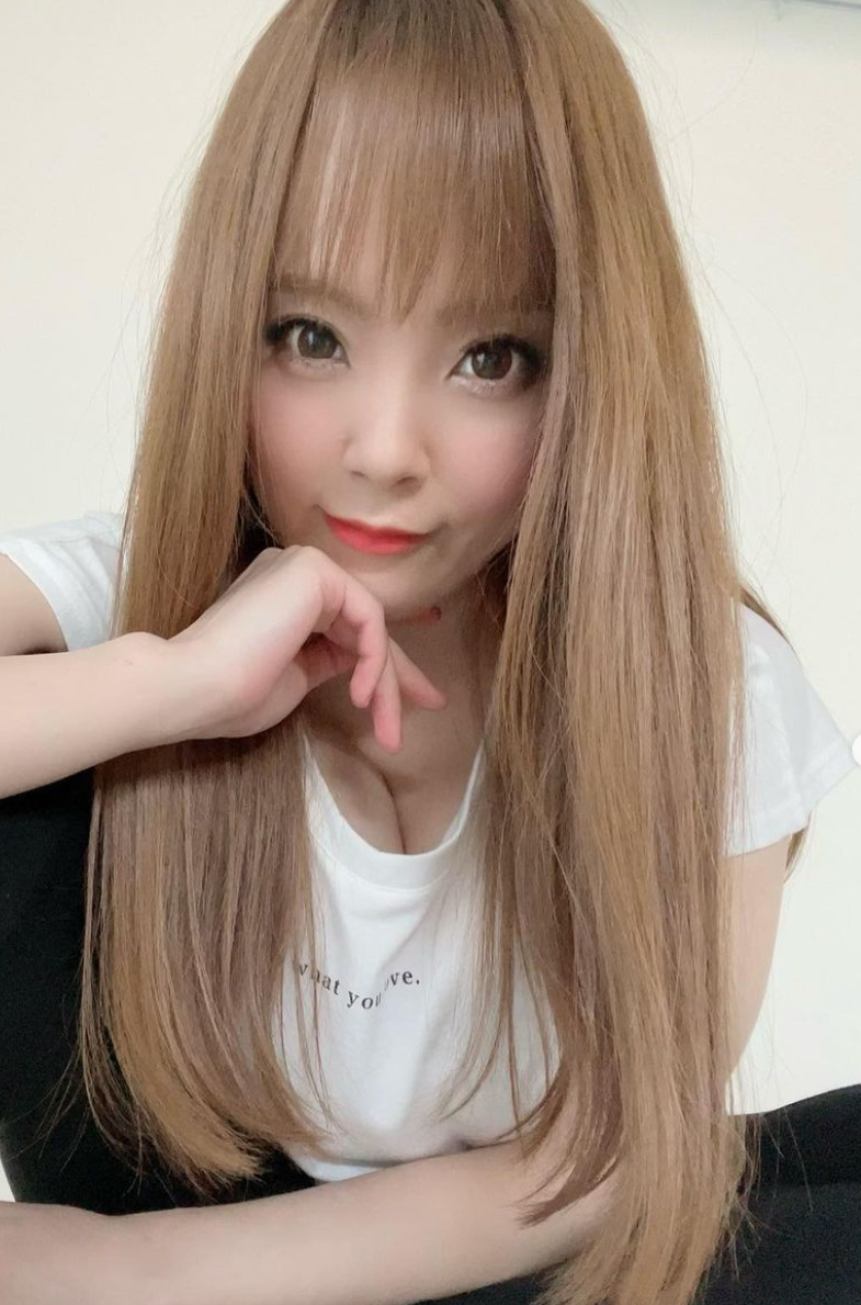 Hitomi Tanaka OnlyFans | @hitomi_officia Review (Leaks, Nudes, Videos) | CreatorLovers - BLOG