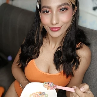 Naomi OnlyFans | @foxynaomi review (Leaks, Videos, Nudes)