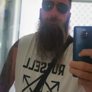 KHUNT_WITH_A_BEARD OnlyFans | @khunt_with_a_beard review (Leaks, Videos ...